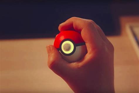 Poké Ball Plus With Mew Controller Nintendo Switch Pokémon Go Pikachu