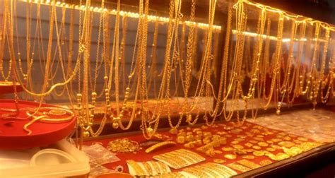 ပြင်ပရွှေစျေးကွက် မရှိတော့တဲ့နောက် ရွှေစျေးကွက်အသစ် ပေါ်လာ Na Nat Khinn