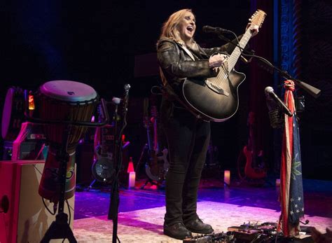Melissa Etheridge Thanks David Crosby Whose T Was The 1990s Best