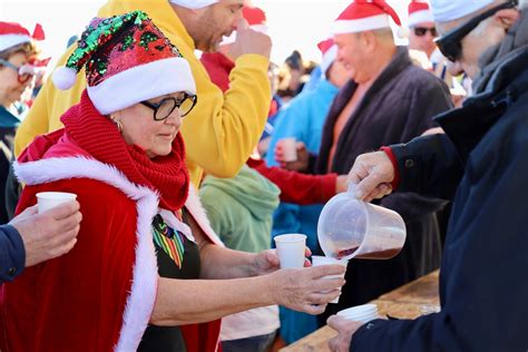 Традиционное рождественское купание во Франции Dymontiger — Livejournal