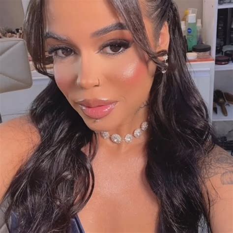 Layla Laylakamila • Threads Say More