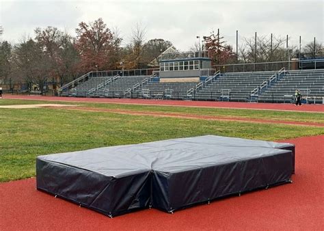 High Jump Landing Mats And Pads Track And Field Coversports