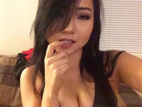 Sunnybunnyl Unedited Selfie Pic