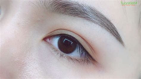 Mẫu Phun Mí Mắt Đẹp Bí Quyết Làm Đẹp Cho Ánh Nhìn Sâu Quyến Rũ
