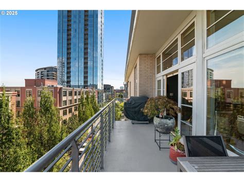 1130 Nw 12th Ave 600 Portland Or 97209 Redfin