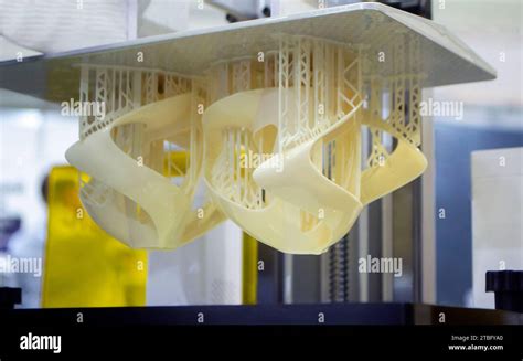 3d Printer Working Process 3d Printing Stereolithography Photopolymerization Sla Additive