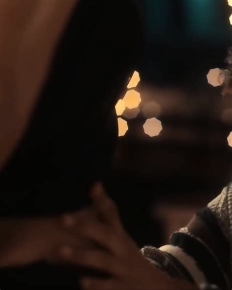 Mirnalini Ravi Hot Navel Show