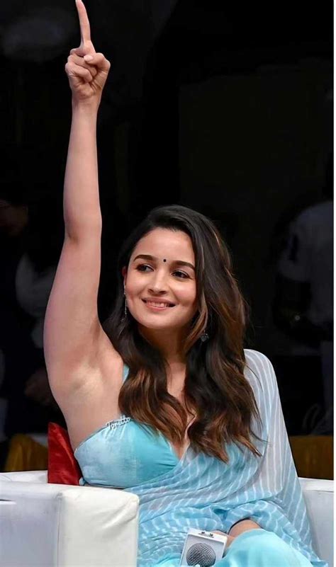 Pin By Ganesha P On Bollywood Beautiful Actresses Alia Bhatt Alia