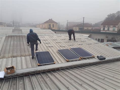 Производство на соларна и електрична енергија со фотоволтаични панели ЈП Пазари