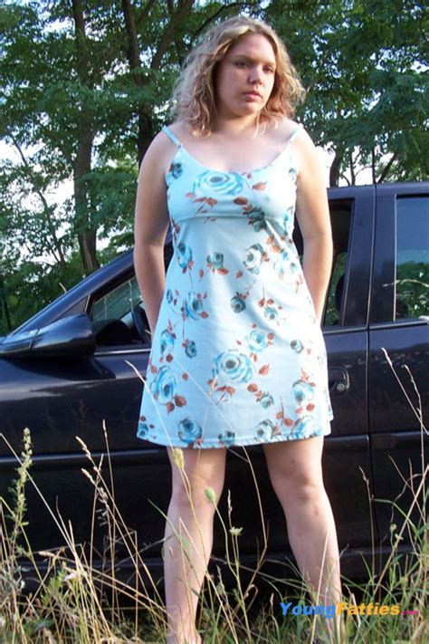 Cute Fatty Shows Her Carefully Shaven Twat Hole Alfresco Porn Pictures