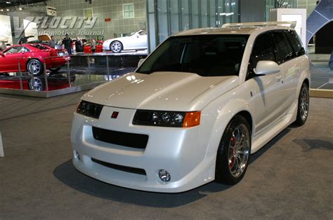 Maho Car 2004 Saturn Vue Red Line