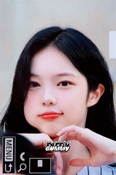 시구하러 온 걸그룹 하츠투하츠 이안 미모 방송 연예 꾸르