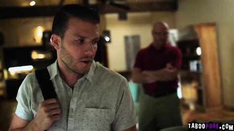 Codey Decides To Fuck Anna Claire Like A Real Man Eporner