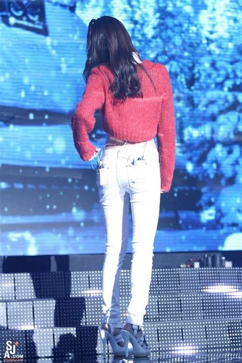 크리스탈 뒷태  인스티즈 Instiz 연예잡담 카테고리