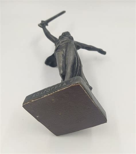 Статуэтка «Родина мать металл СССР 1960 1990 гг стоимостью 4150 руб