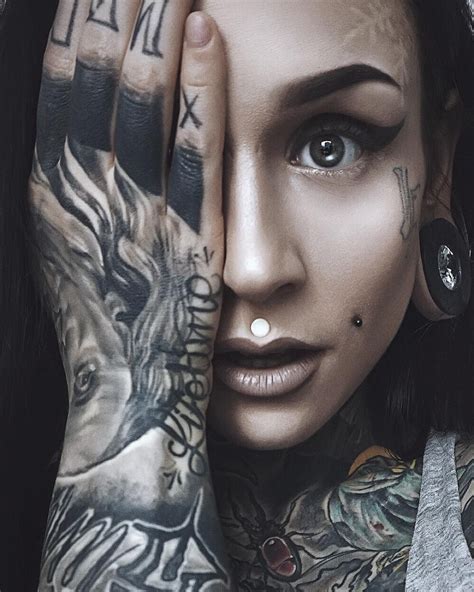 Hot Tattoos Life Tattoos Tattoos And Piercings Knuckle Tattoos