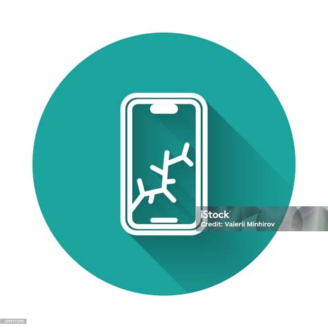 긴 그림자 배경으로 격리 된 깨진 화면 아이콘흰색 라인 스마트 폰 부서진 전화 화면 아이콘 녹색 원 버튼입니다 벡터 개념에 대한 스톡 벡터 아트 및 기타 이미지 Istock