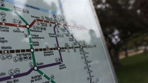 Metro Cierra 9 Estaciones De La Línea 4 Por Persona En La Vía 24horas
