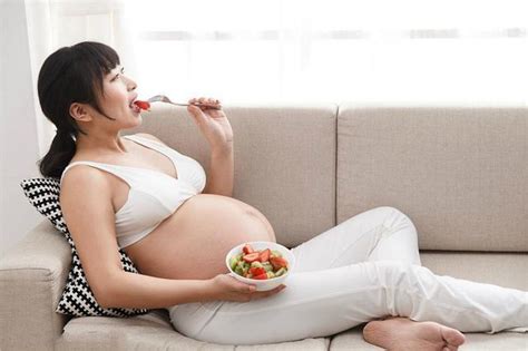 懷孕後，孕媽身體出現這3種「症狀」，說明准媽媽該「補水」了 每日頭條