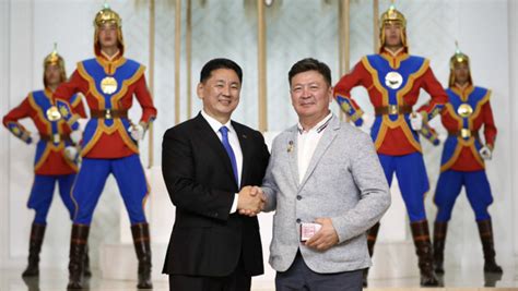 М ОТГОНБАЯР Үе солих мэс заслын технологийг монголд нэвтрүүлсэн анхдагчдын нэг болсондоо бахархдаг