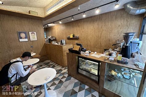 貝果控快來～台中這家咖啡店多達16種bagel組合，從揉麵團到成品完全不假他人之手 Yahoo奇摩汽車機車