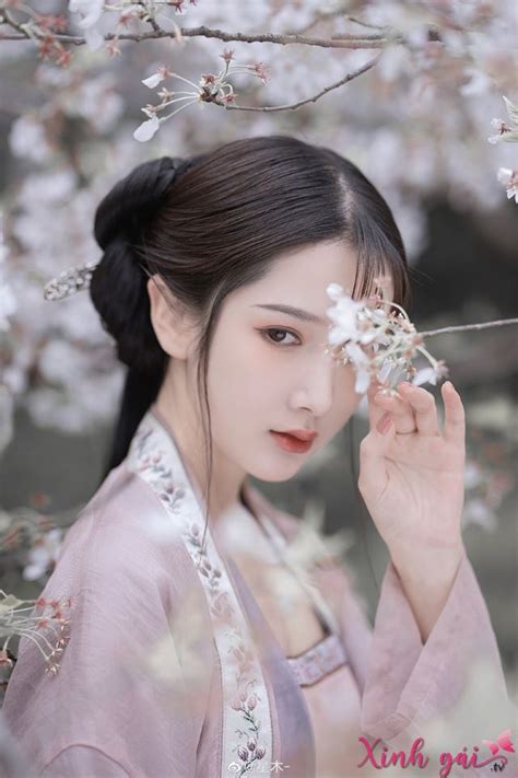 Hotgirl Trung Qu C P T A Th N Ti N Trong Phim Ki M Hi P