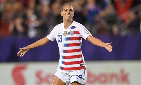 Pin By Meredith Leigh On Alex Morgan Uswnt Soccer Players Usa Soccer
