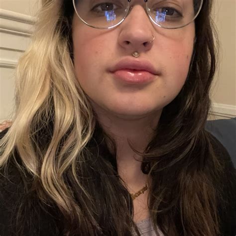 Robin Dials Instagram Twitter And Facebook On Idcrawl