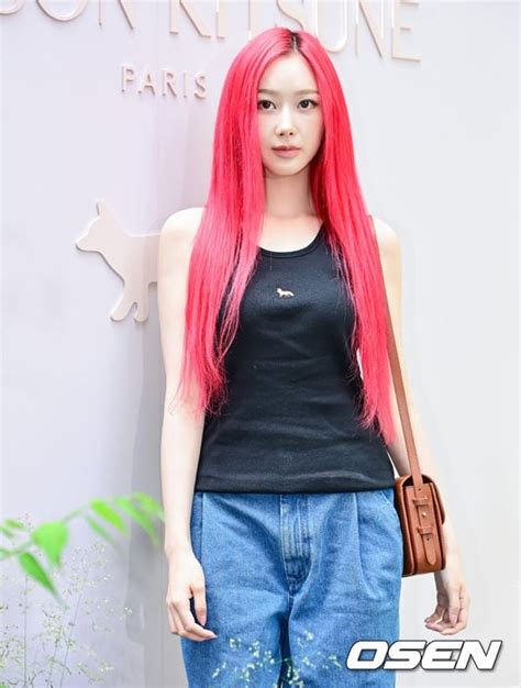 [사진]에스파 지젤 신비로운 눈빛