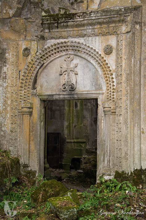 Armenian Paradise Դեղձնուտի վանքը 12 13 րդ դդ գտնվում է Տավուշի մարզի Կիրանց գյուղից մոտ 15կմ