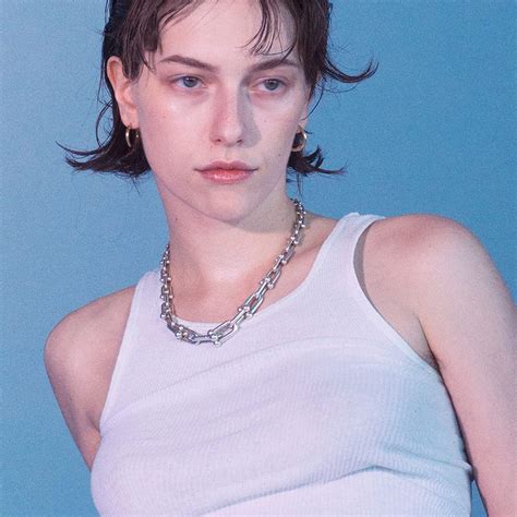 King Princess “house Burn Down” Música Instantânea
