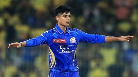 Mis Vignesh Puthur Registers Second Best Bowling Figures On Ipl Debut By A Spinner Cricket