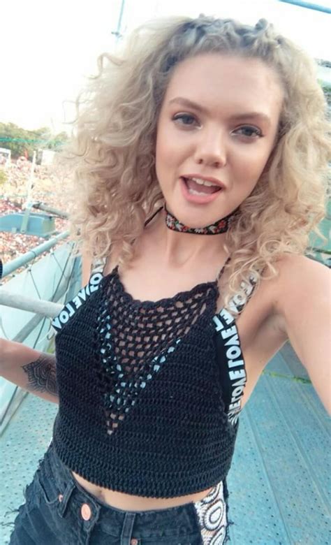 Becca Dudley R Celebrityarmpits