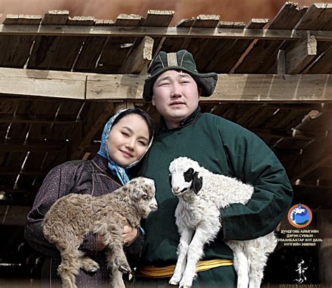 Дуучин Б Болд Х Мөнгөнцэцэг нар “Малчдаа мартах учиргүй” ТАС МН