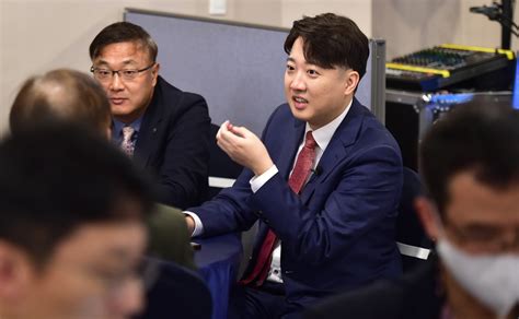르데스크 벽에 부딪힌 인요한 혁신위李 창당설에 조연 전락 우려