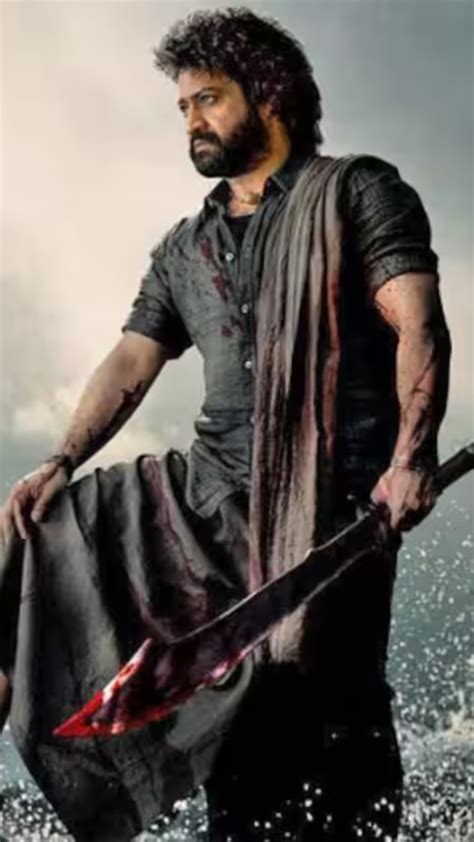 Esha Gupta Opens Up About Struggles With Sex Symbol Image In Bollywood Times Of India