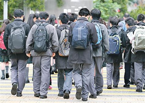 中小學幼園本學年流失逾3萬學生 東方日報