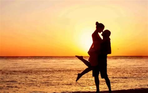 Дбайливі та безкорисливі пять найщедріших у коханні знаків Зодіаку Читайте на Ukr Net