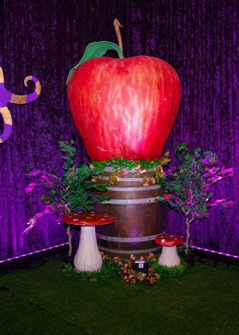 Create A Magical Willy Wonka Party With These Decorating Ideas