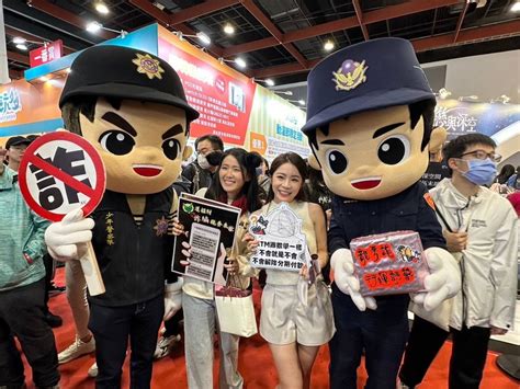 北市少警cosplay 進入台北國際動漫節打詐都不累 民眾網