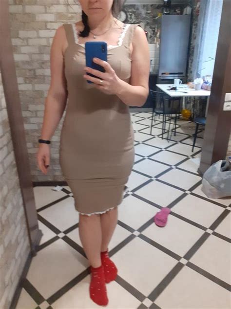 Сукню — ціна 200 грн у каталозі Сукні міді Купити жіночі речі за доступною ціною на Шафі