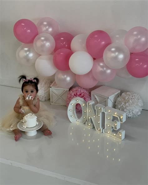 Devon Bennett Thedevonbennett • Instagram Photos And Videos