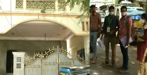 தனிமைப்படுத்தப்பட்ட வயதான தம்பதி வீட்டில் கொள்ளை அதிமுக நிர்வாகி உள்பட 8 பேர் சிக்கினர்