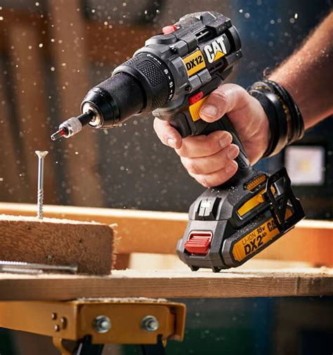Cat Dx12 18volt 2 0ah Li Ion Çift Akülü Kömürsüz Profesyonel Şarjlı