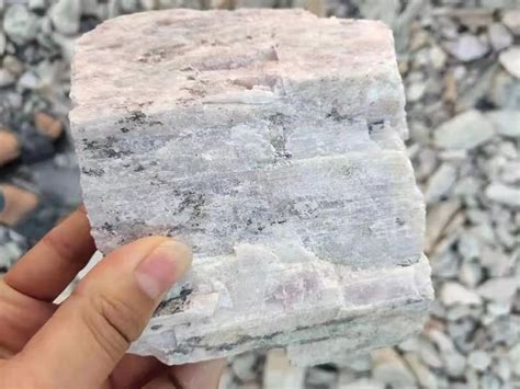 Spodumene Ore Manual Separation News Xian Desen Mining Machinery Equipment Co Ltd