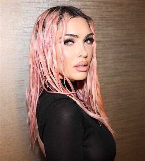 Megan Fox Pink Hair Granny DrunkenStepFather Com