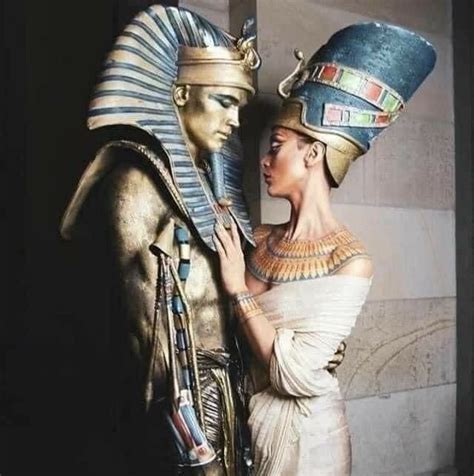 Egyptian Kings And Queens Egyptian Queen Egyptian Art Ancient Egyptian Clothing Egyptian