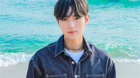 Dojun Mirror K Pop Live Polska