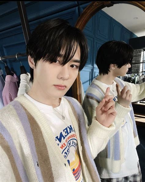 Kun Nct Wayv Selca Nct Nct Kun Nct Dream