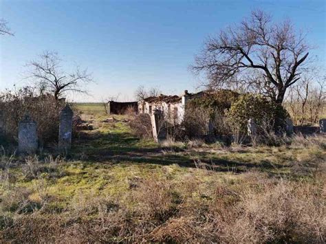 Будинок житловий загальною площею 102 30 кв м житловою площею 70 90 кв м розташований за